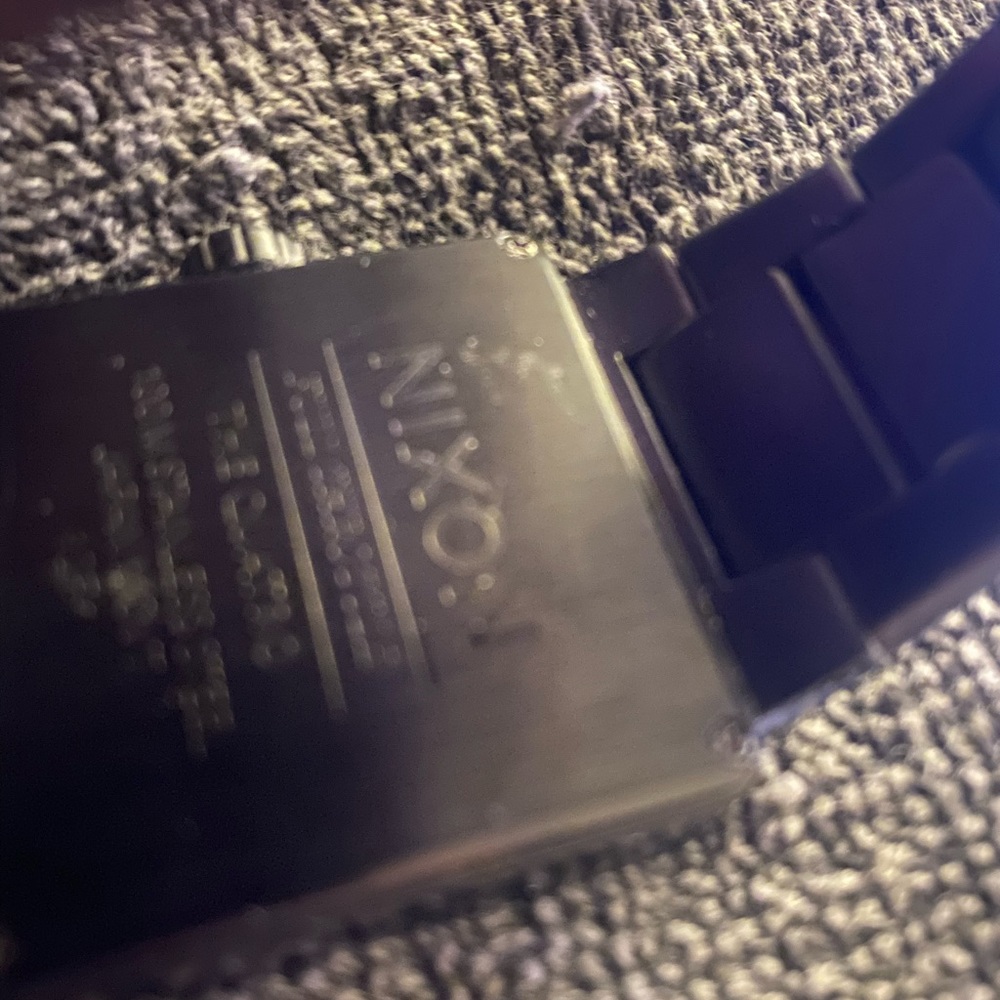 Nixon Mens Stainless Steel Square Face Watch - Gem